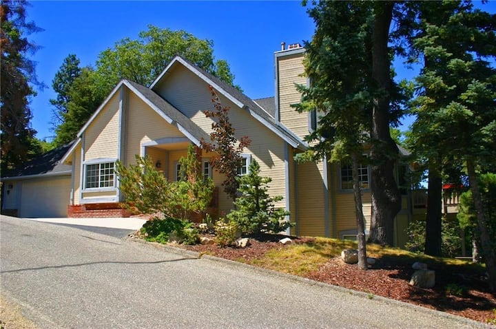 Nature Escape,4bdr Retreat Lake Arrowhead + Family - Crestline, CA