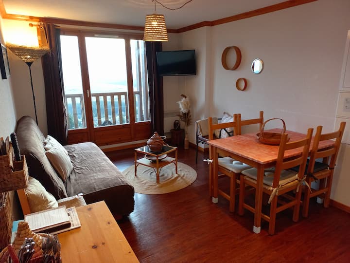 Appartement Chaleureux En Résidence Avec Piscine - Chambon-sur-Lac