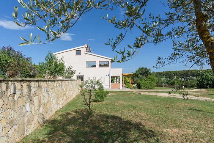 Bright & Spacious Apartment Close To Pula Centre - Pula
