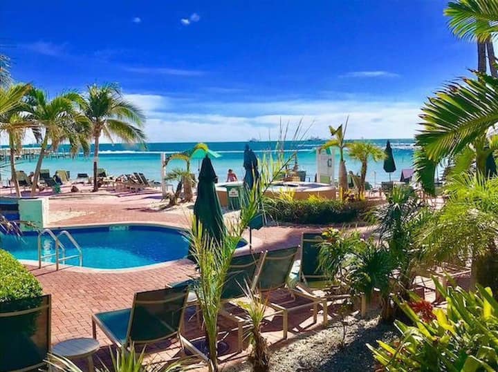 Charming One Bedroom With See Front - Key West, FL