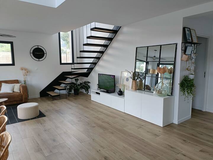 Maison Moderne Avec Jardin Proche Mer - Lanester