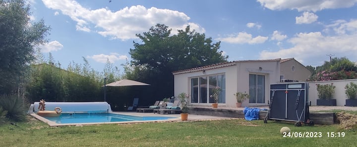 Maisonnette De Plain-pied Avec Piscine Dans Le Var - Brignoles