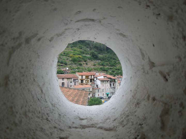 Stylish Apartment In Medieval Town With Terrace - Ventimiglia