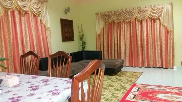 Dz Homestay...bungalow Type H.stay - Kerteh