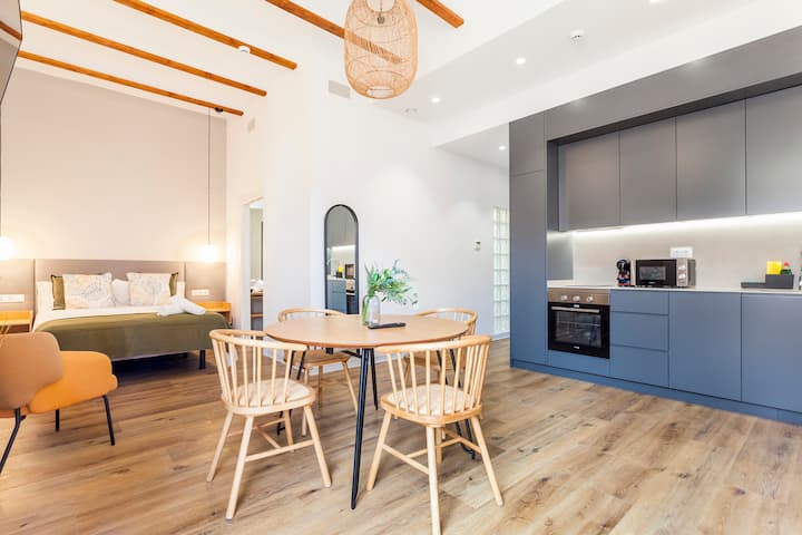 Puerto&suites Loft Comfort .A.c&wifi - Valencia