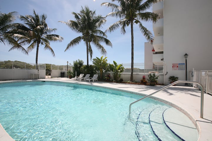 Beach Front Studio - South Beach - Miami - Miami Beach, FL