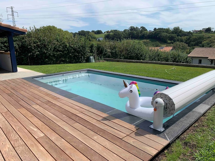 Jolie Maison Avec Piscine Près De Bayonne - Pays basque français