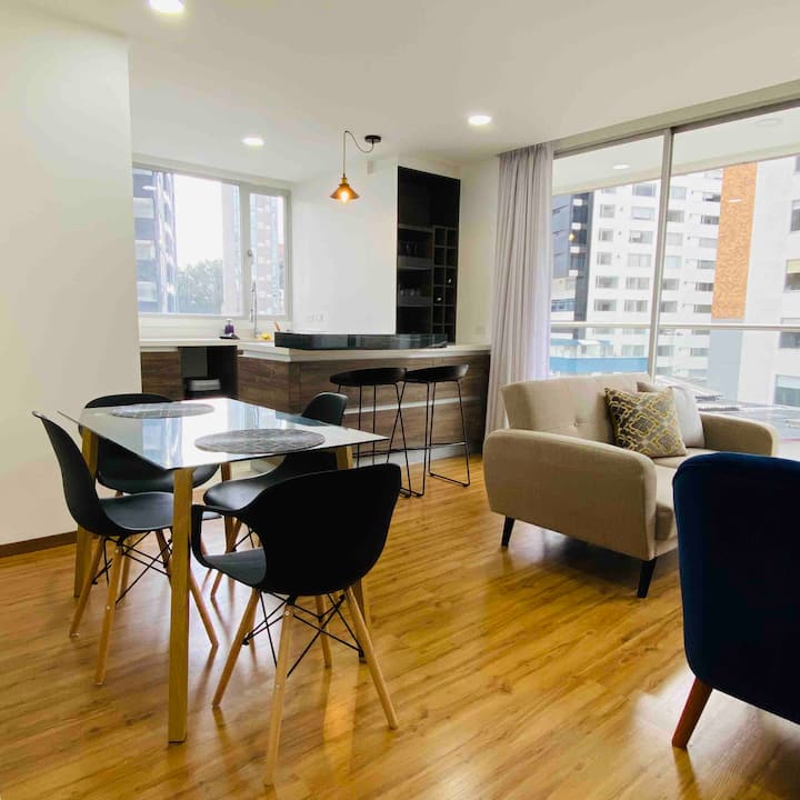 Moderno Departamento En La Mejor Zona De Quito! - Quito