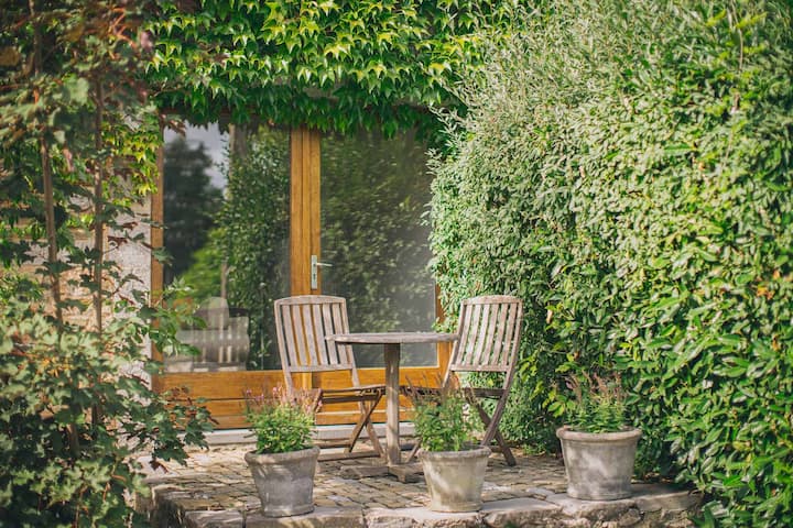 A L'entrée Du Verger - Charmante Maison En Pierres - Dinant
