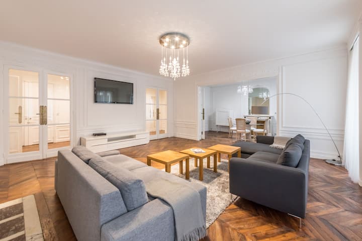 Luxueux Appartement - 160m2 - Champs Elysées - Parigi
