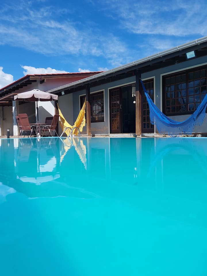 Oásis De Lazer: Casa Com Piscina E Sala De Jogos! - Imbituba