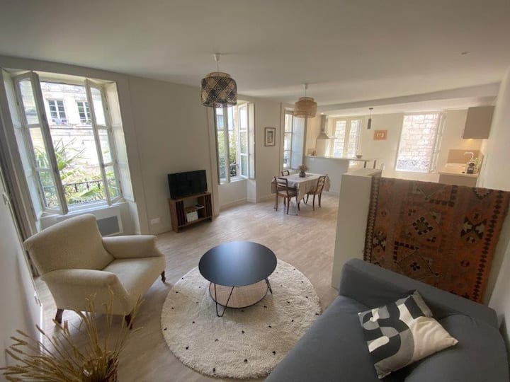 Très Bel Appartement Meublé, Hyper Centre De Niort - Niort