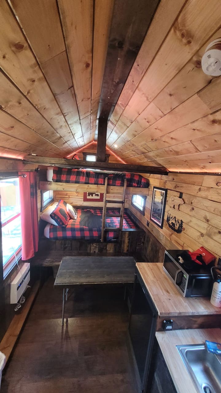 Black Bear Bungalow Tiny Home - Spokane, WA