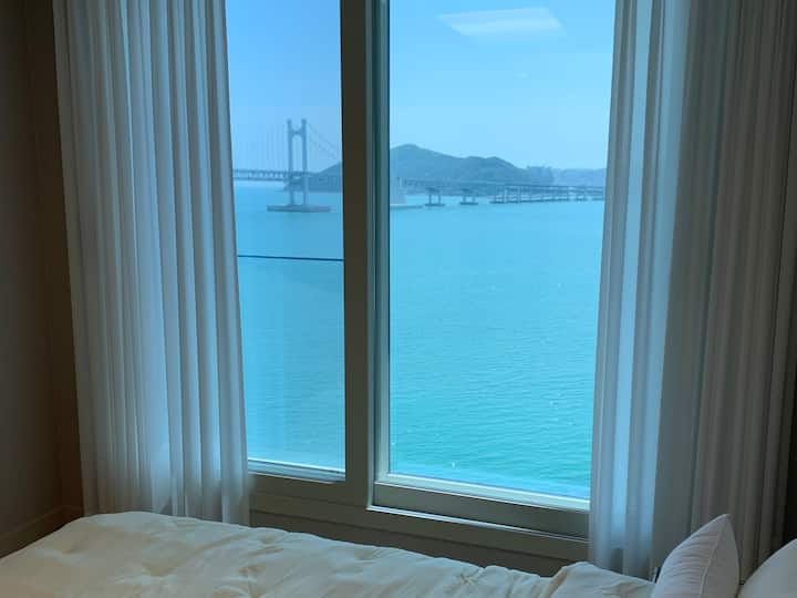 광안리 해변 도보, 바다전망 신축 2룸 거실 프라이빗 하우스 [ 윤슬 스테이 ] - Busan