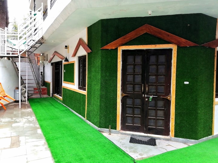 Peace N Pines.....atithi Devo Bhavah. - Dalhousie