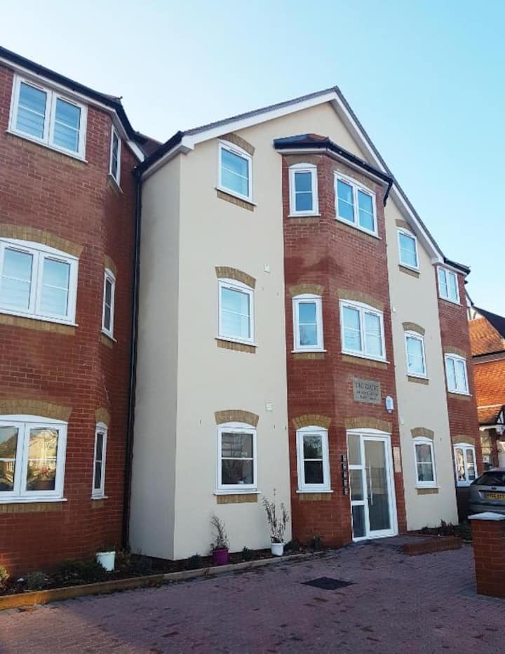 Apartment 3, Ybc Court, Aldershot - Farnham
