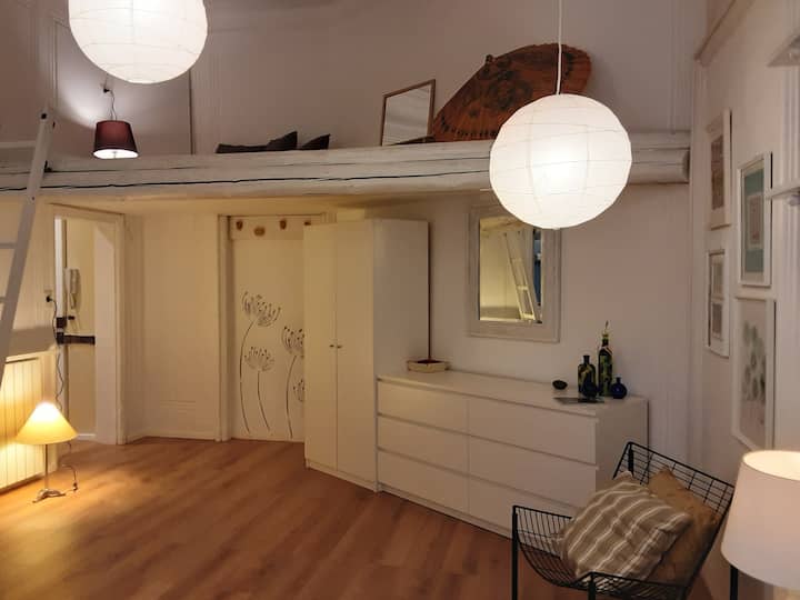 Appartamento Centro Di Genova,  It010025c2kkemazwl - Genoa