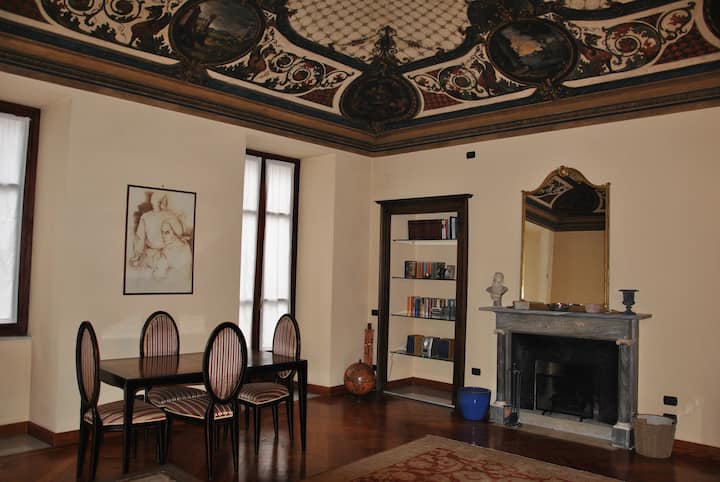 Elegante Appartamento Nel Cuore Di Torino - Turín