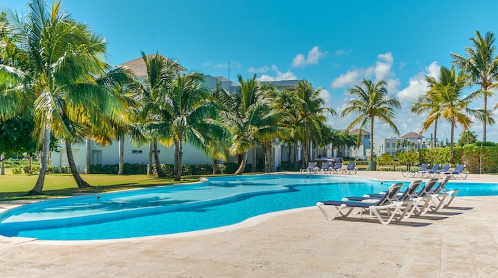 Spacious And Fully-equiped Apartment With Golf Course View In Exclusive Beach Resort - Punta Cana