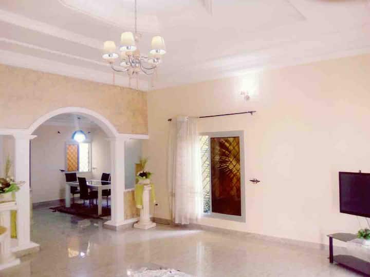 Duplex Meublé De Noailles - Douala