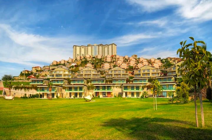 Doğadeniz Manzaralı,wifi  Goldcityde Geniş2+1villa - Mahmutlar