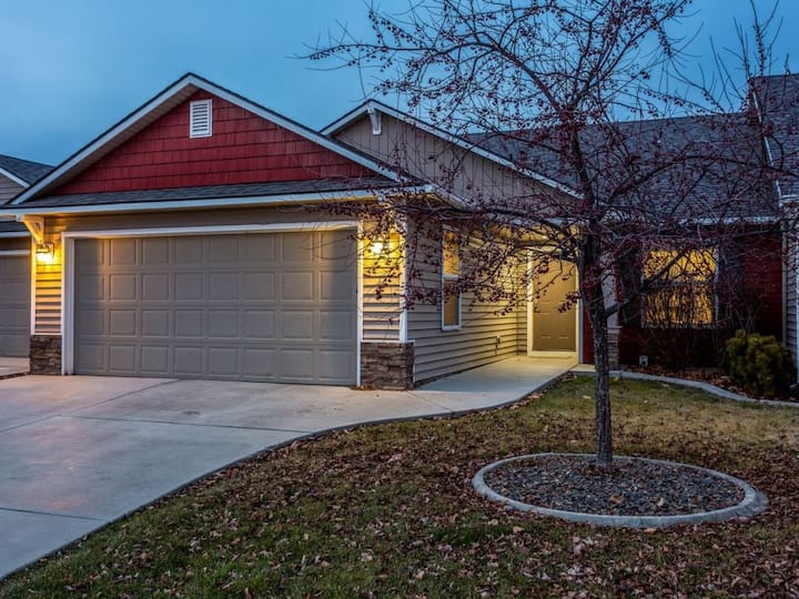 Multi Streaming  | Updated Kitchen | Quiet Neighbo - Meridian, ID