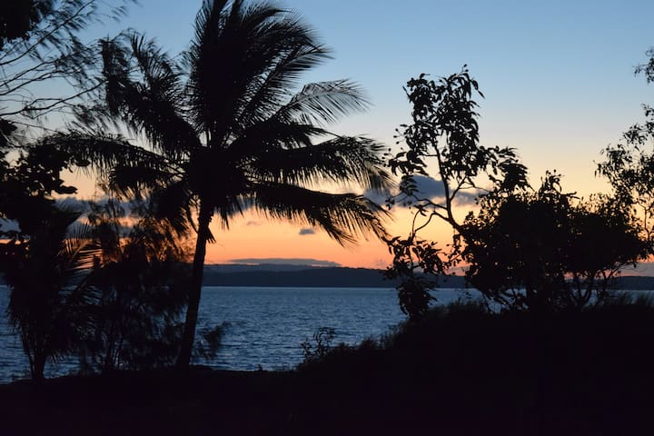 Beach side holiday home, Facing Island. - Houses for Rent in Gladstone ...
