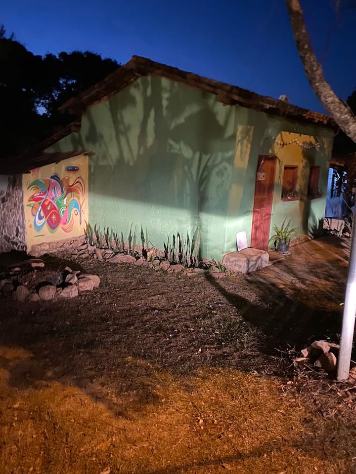 Casinha Original E Rústica Dos Goianos. - São Jorge