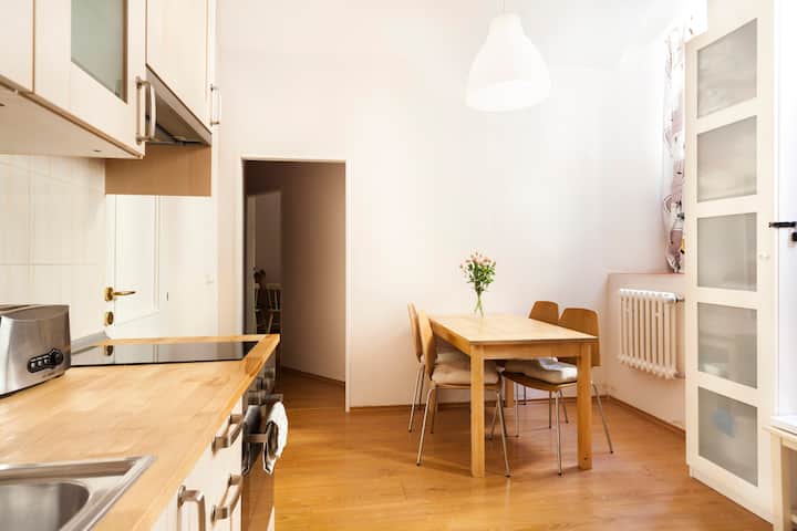 Cosy Separate Room Nearby Gorgeous Park - Praga