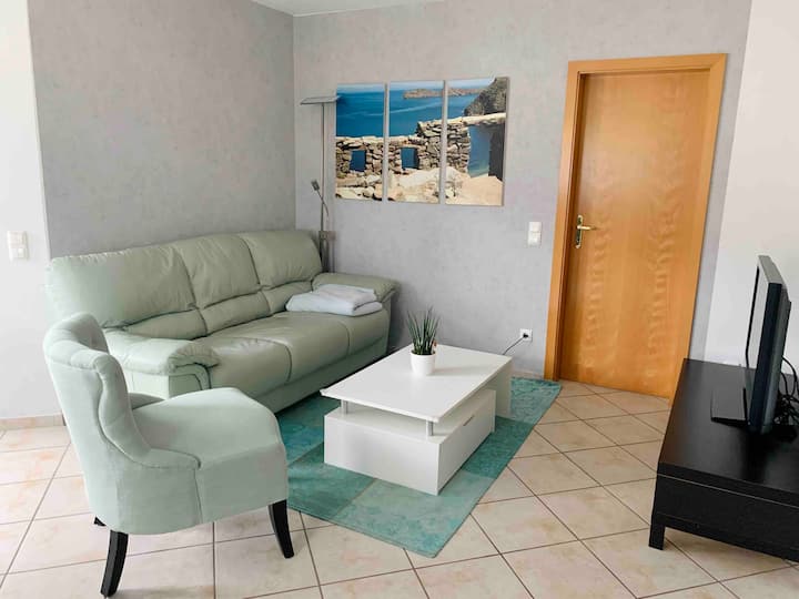 Helle Einliegerwohnung Mit Terrasse U. Stellplatz - Freudenberg