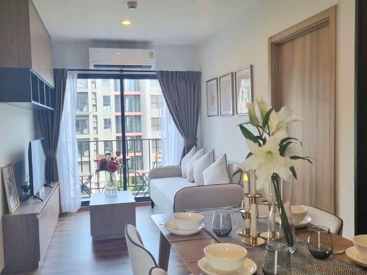 2br Grand Pool View Cozy Nordic On 6th Floor - Hua Hin