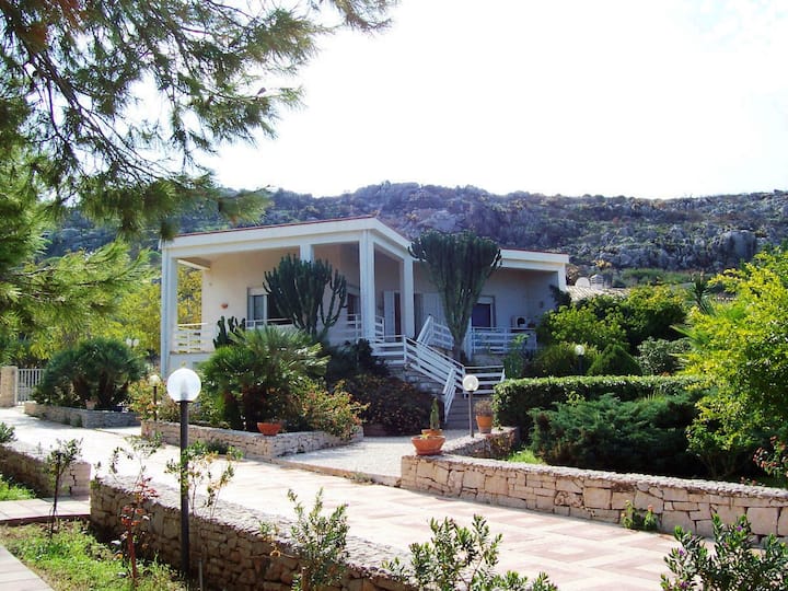Villa Calamancina Vista Mare Con Ampio Giardino - San Vito Lo Capo