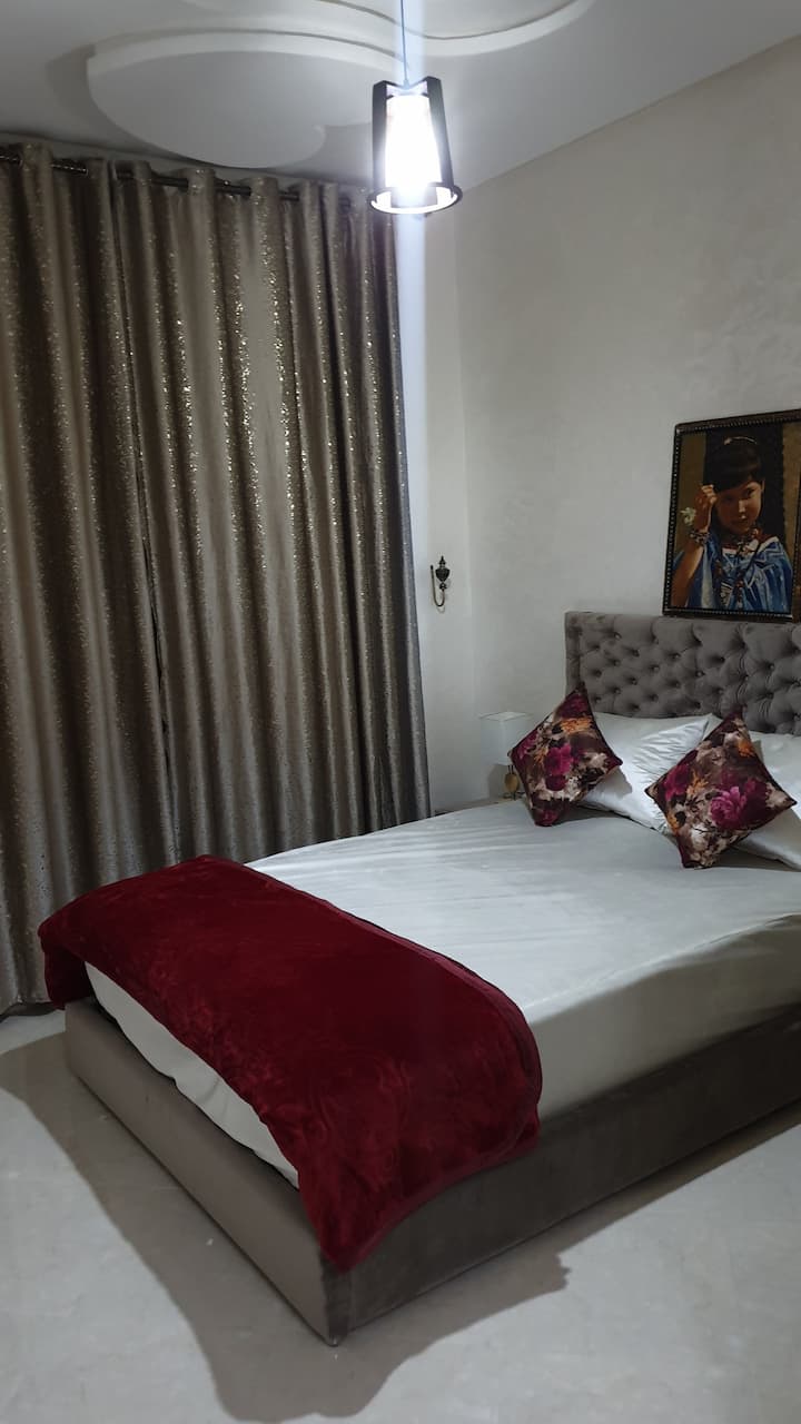 Nouvel Appartement Luxueux, 2 Chambres à Coucher - Azrou