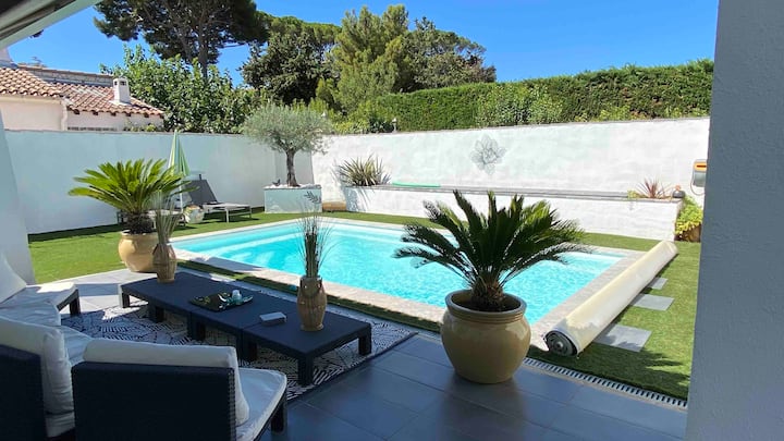 T2 Marseille Avec Piscine, Jacuzzi Et Parking - Marseille