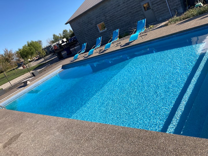 Belanger Air Bnb - Lakeshore