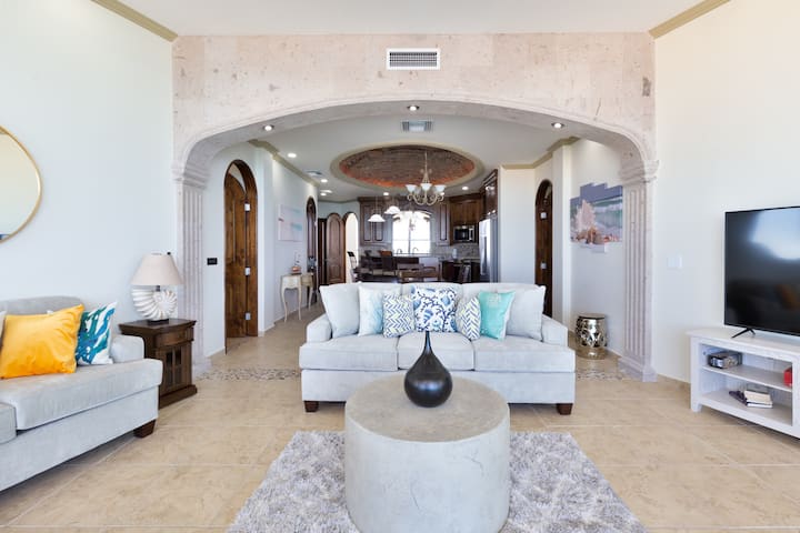 Esmeralda Beach Resort 3 Bedrooms Condo B 401 - プエルト・ペニャスコ