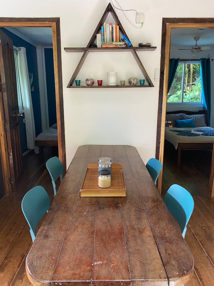 Cozy Room#2 + Free Gym Use + Kitchenette + Ac&fan - El Nido