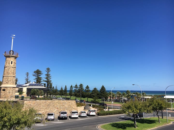 Designer 2 Br Apartment  With Excellent Sea Views - Adelaide