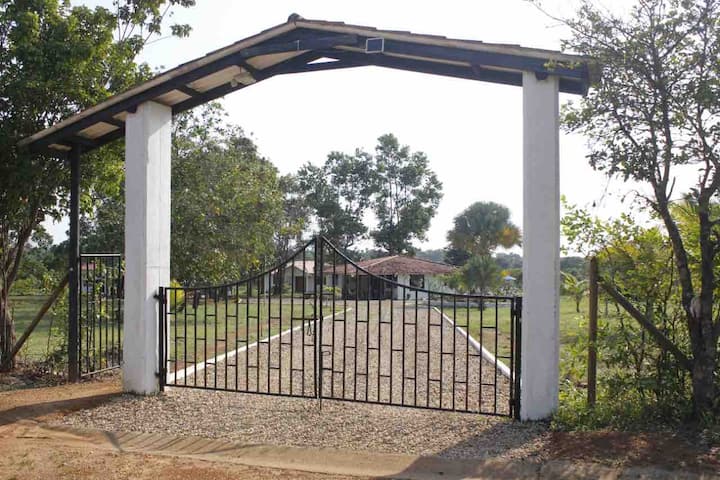Rancho Jn - Puerto López