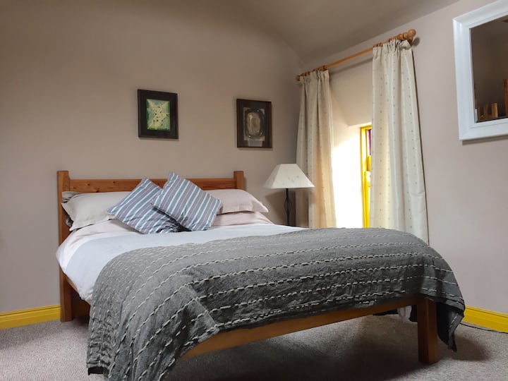 Bantry Townhouse Family Room - Bantry