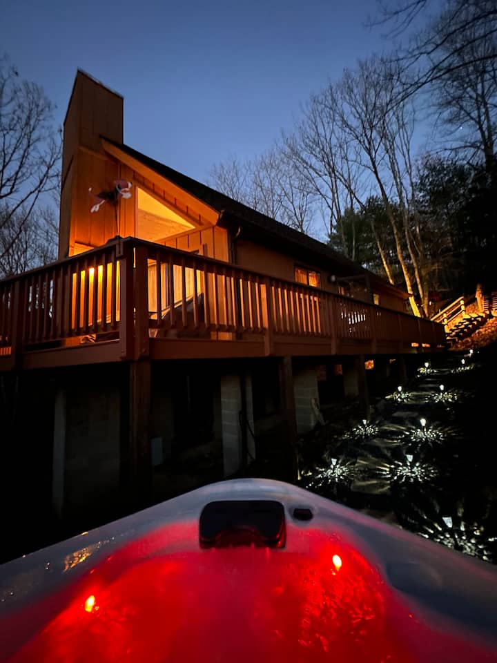 Gorgeous Cabin | Hot Tub & Mountain Views!ski Golf - Shenandoah National Park