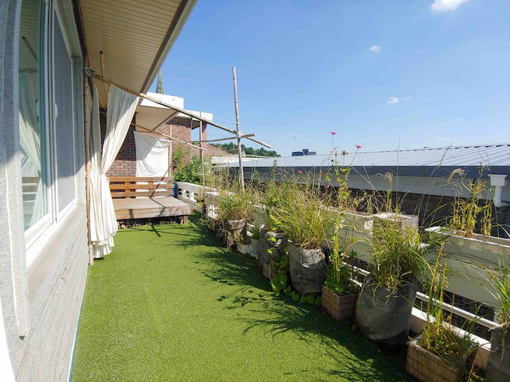 Mountain View & Beautiful Terrace/ltaewon/namsan - Seoul