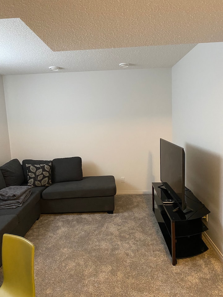 Brand New 2 Bedroom Basement - Airdrie