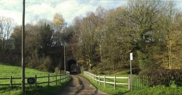 Room 1 - King Size Bed,overlooking Beautiful Views - Congleton