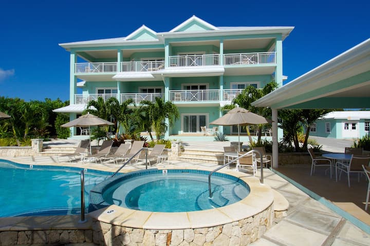 Compass Point - 3 Bedroom - Panoramic Sea Views - Cayman Islands