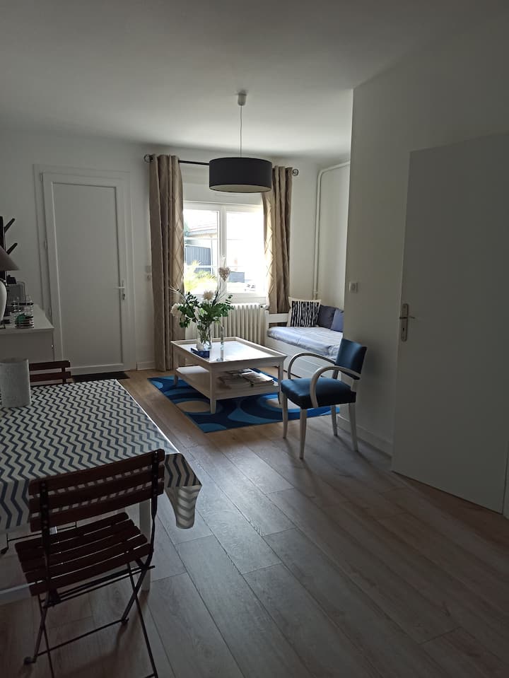 Grande Suite Indépendante Pour 4 P / Centre-ville - Carquefou