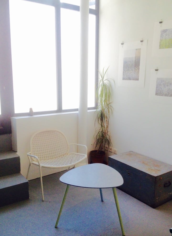 Studette Arty Ménilmontant - Paris