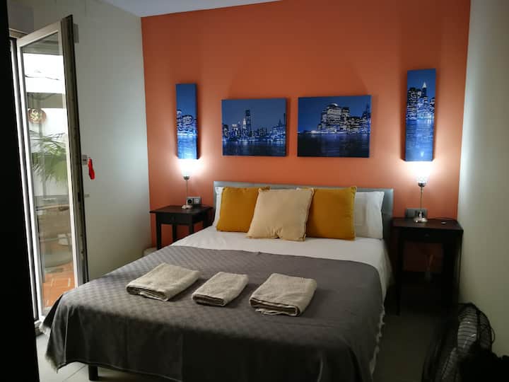 Cozy Terrace Apartment
Apartamento Con Patio - L'Hospitalet de Llobregat