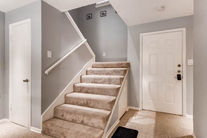 Katy Trail Condo In Heart Of Trendy Uptown! - Cityplace - Dallas