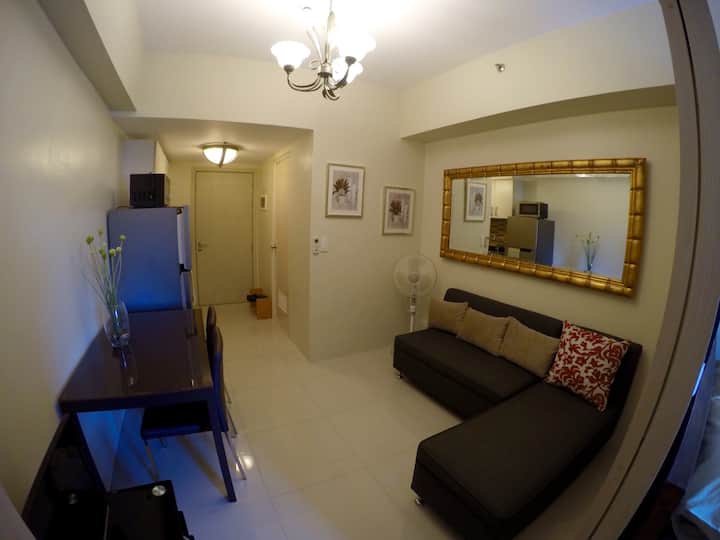 Makati Condominium Near German & French Embassy - Makati